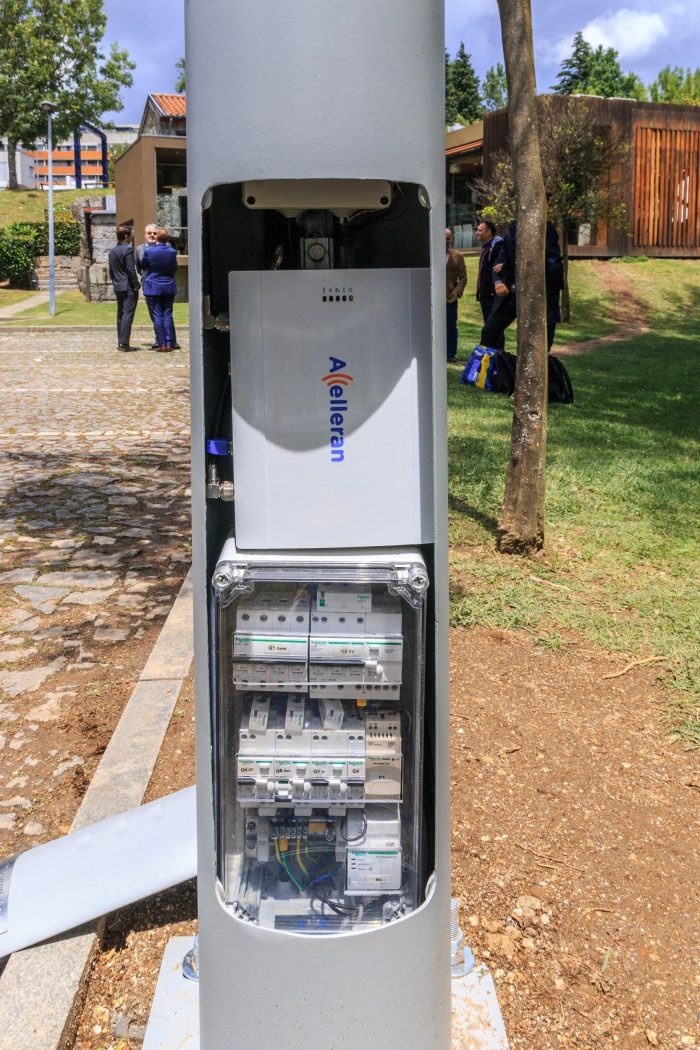 The unveiling of 5G Ready Smart Urban Furniture and deployment of a ...